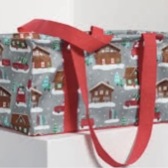thirty-one | Bags | Thirty One Medium Utility Tote Snowy Ski Lodge ...